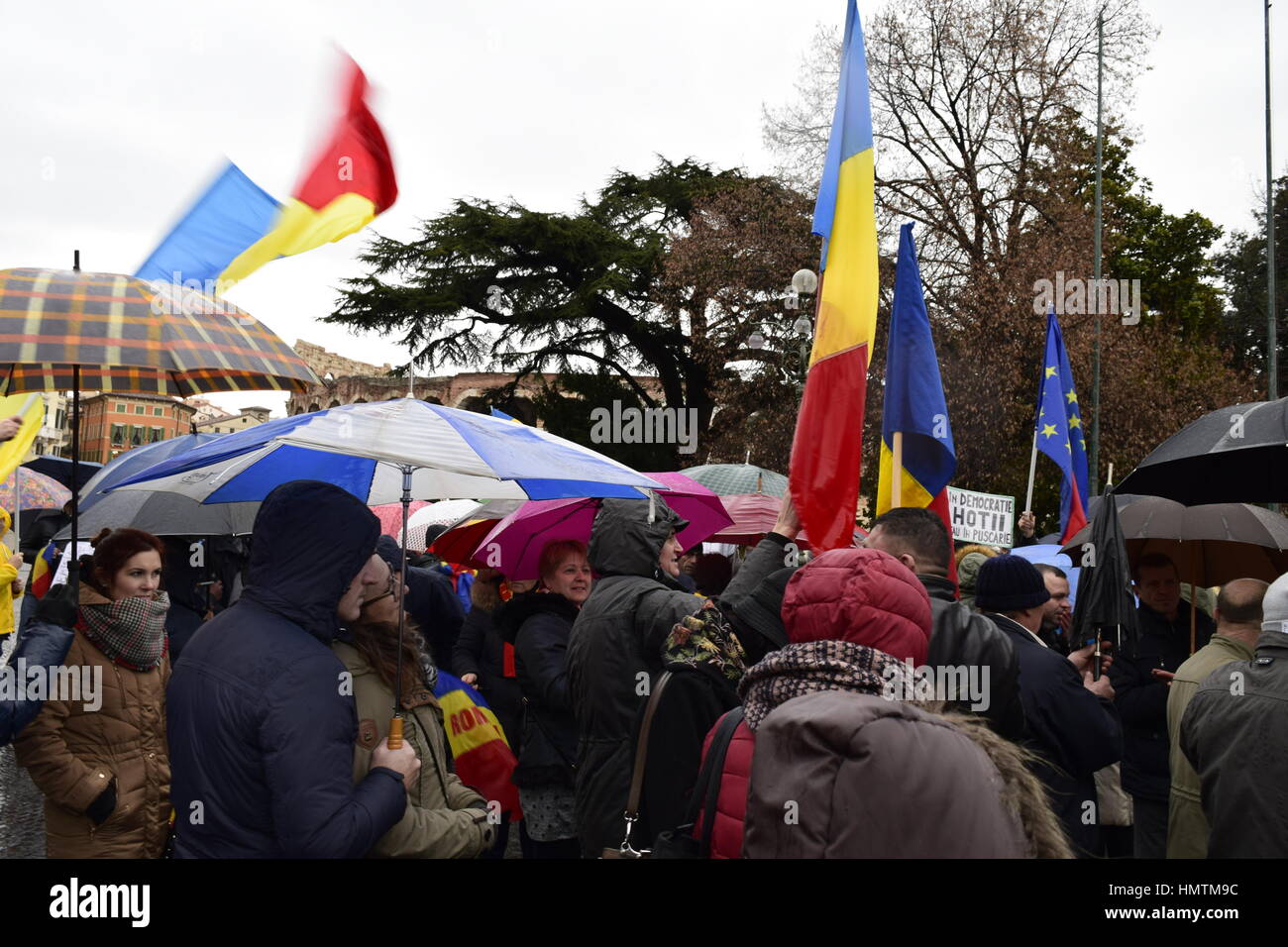 Romania italy flag hi-res stock photography and images - Alamy
