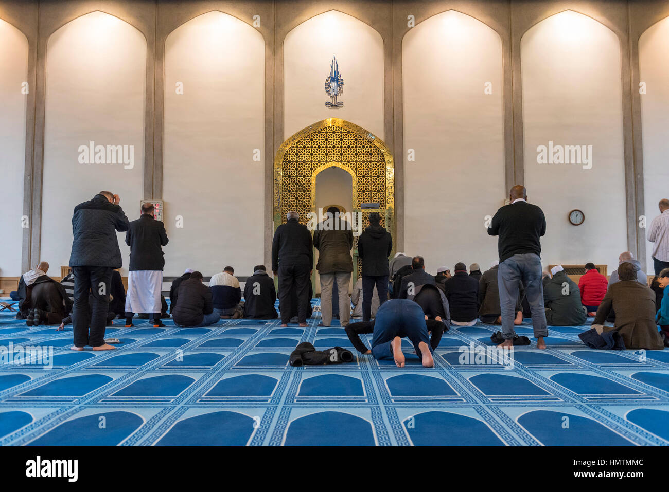 London, UK. 5th Feb, 2017. Men praying at the 'Visit My Mosque Day' at ...
