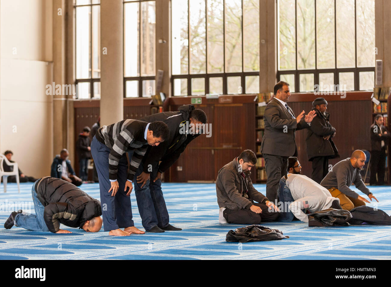 London, UK. 5th Feb, 2017. Men praying at the 'Visit My Mosque Day' at ...
