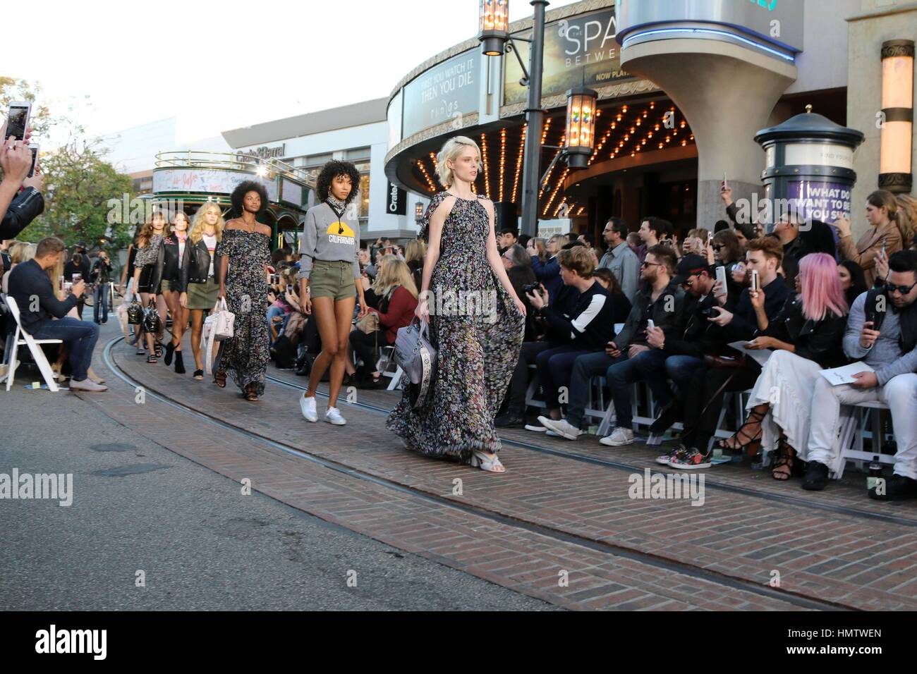 Coco rocha blonde hi-res stock photography and images - Alamy