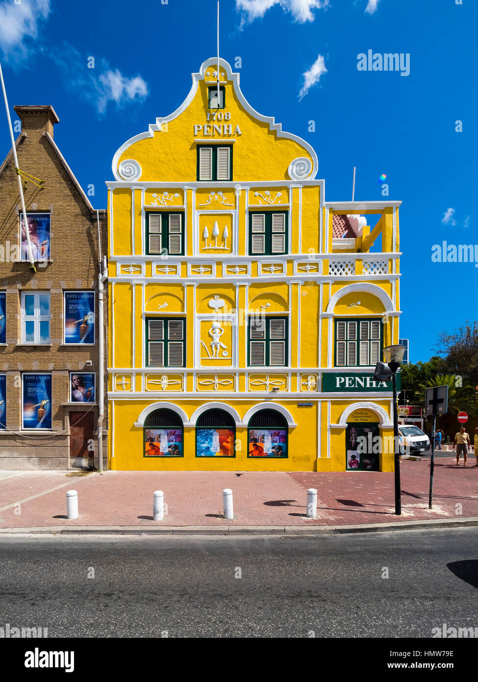 Historic buildings in Dutch-Caribbean colonial style, waterfront ...