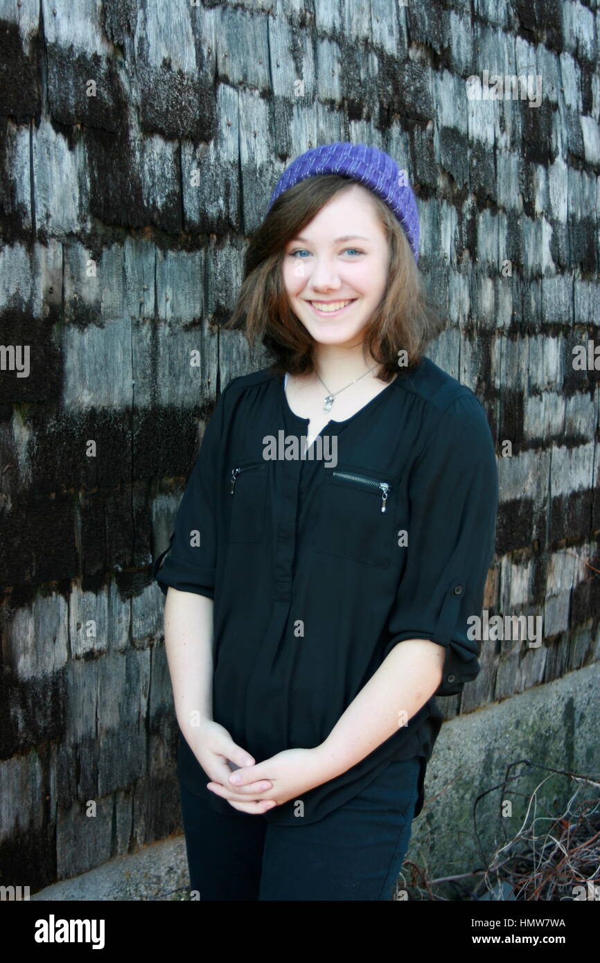 Purple stocking hat hi-res stock photography and images - Alamy