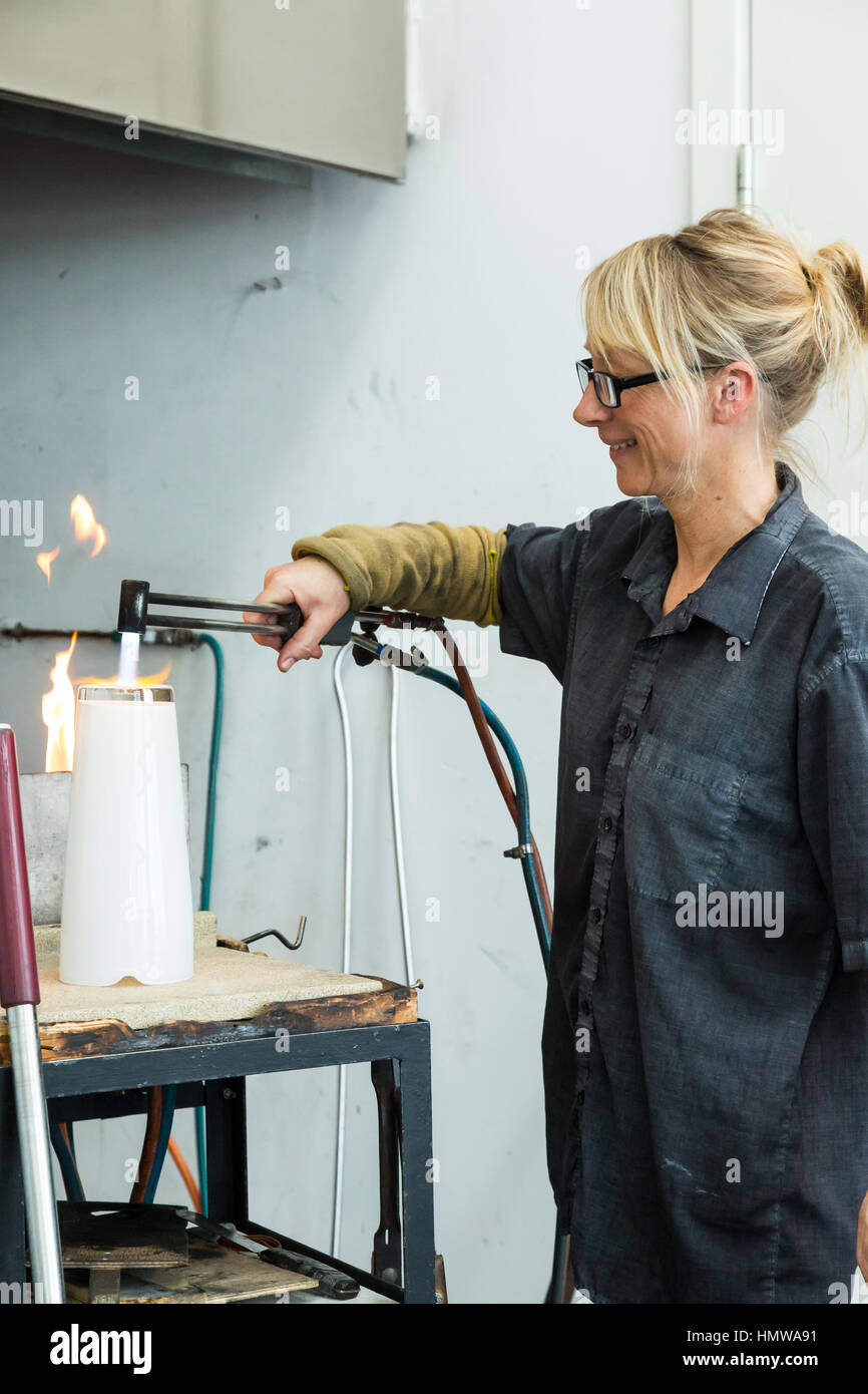 Glass blowing woman hi-res stock photography and images - Alamy