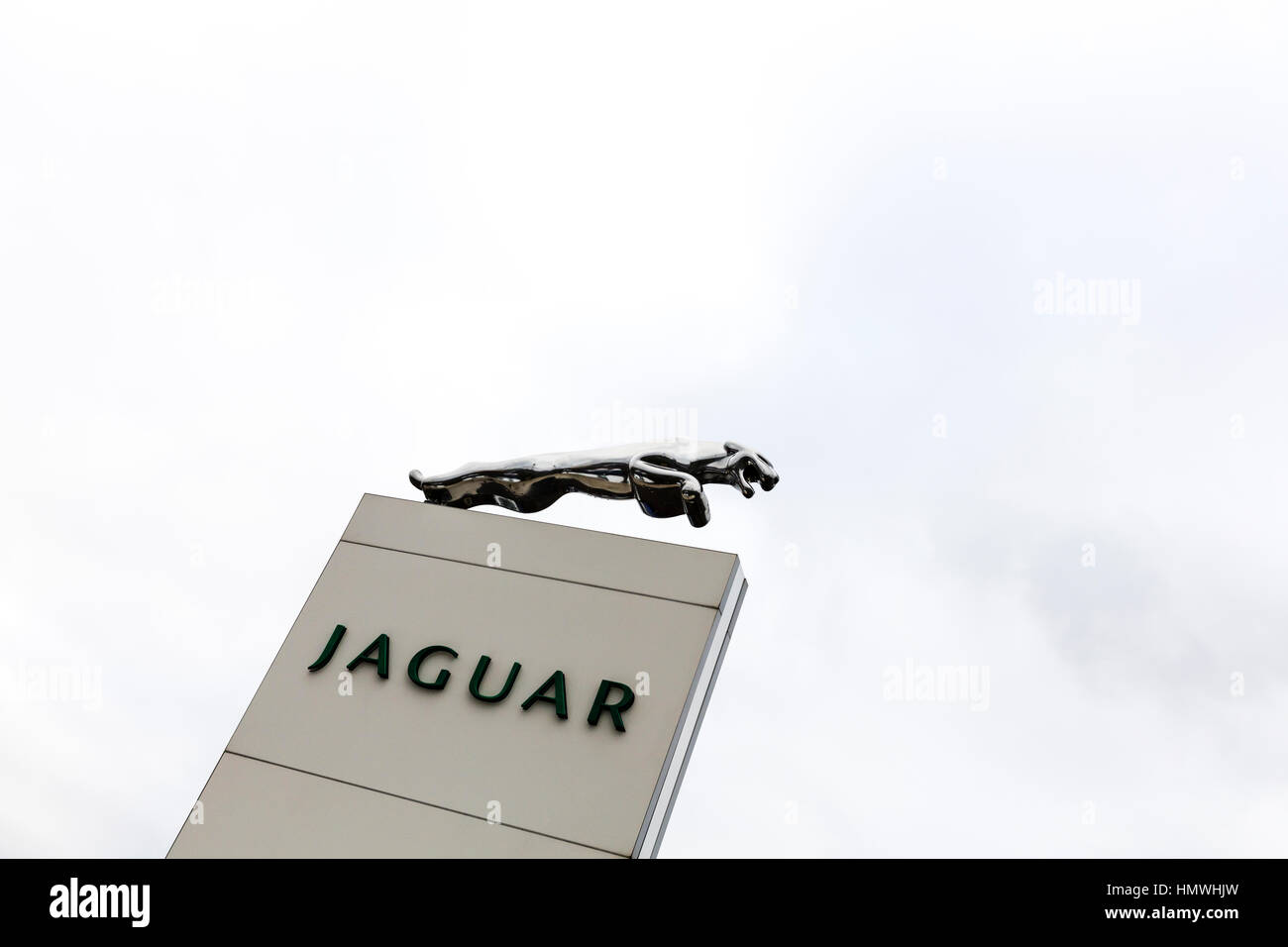 Jaguar sign hi-res stock photography and images - Alamy