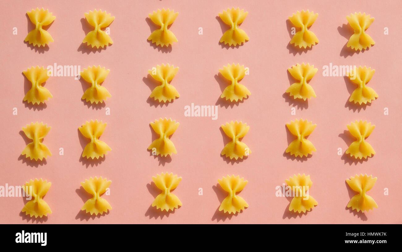 Pasta in shape bow hi-res stock photography and images - Alamy