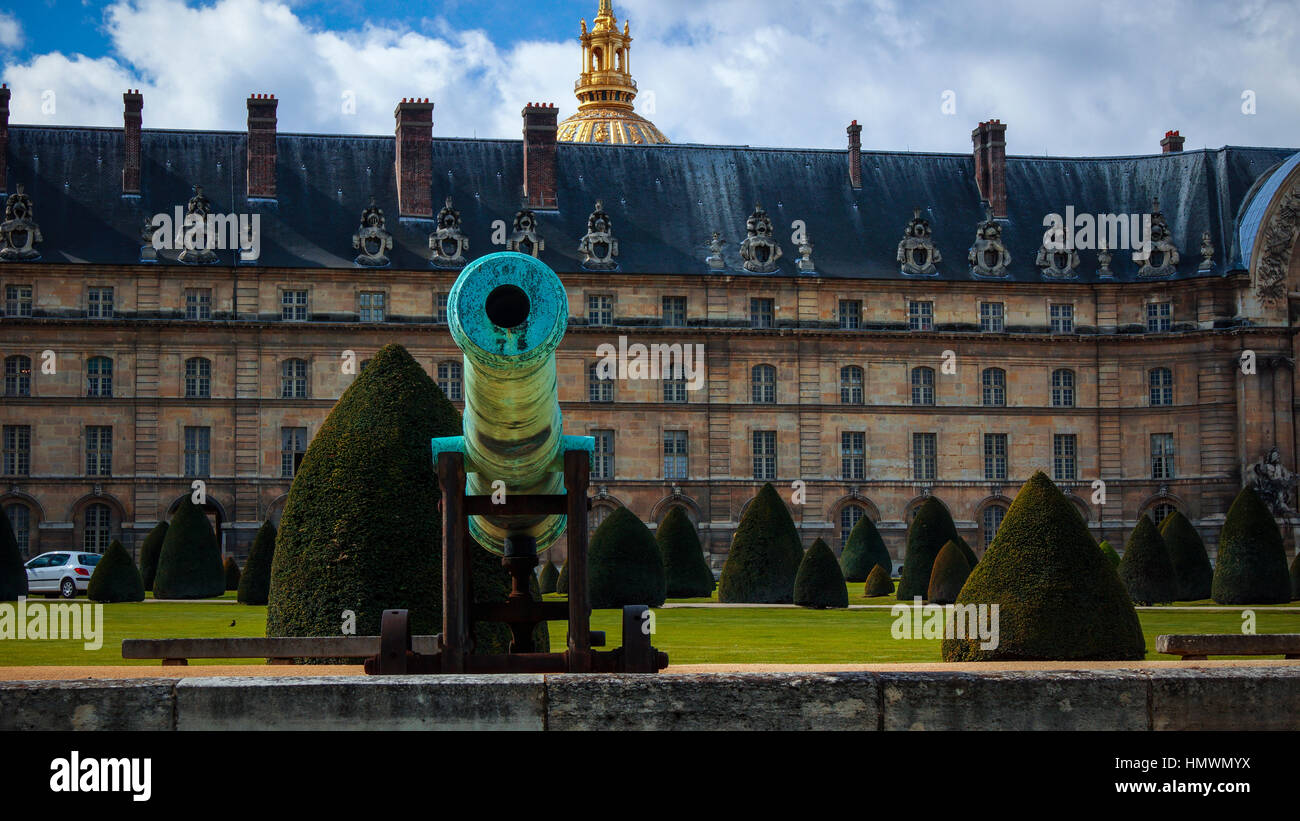 Historic cannon at Musee de l'Armee, Les Invalides, Paris, France Stock ...