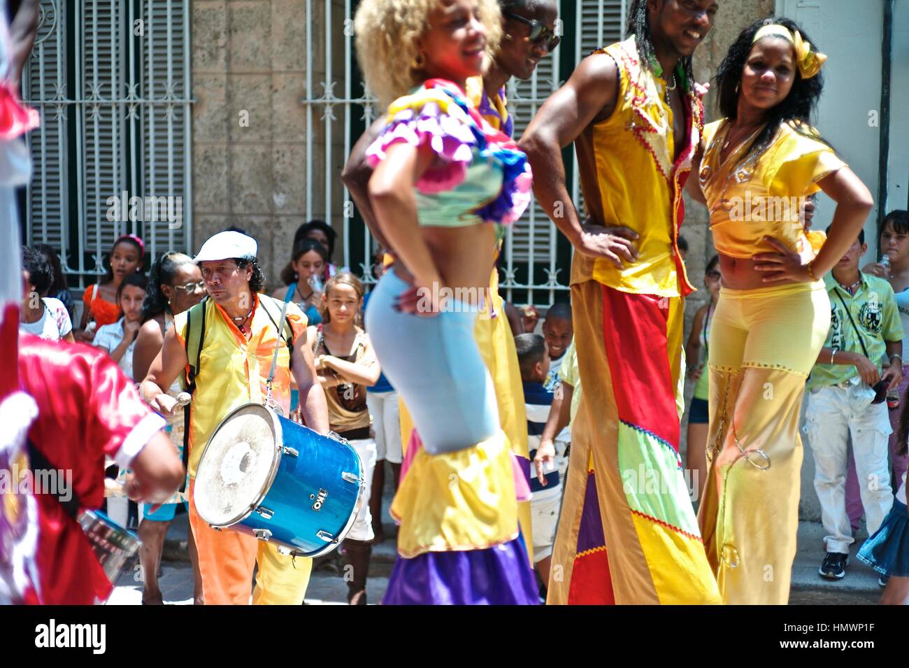 Street conga hi-res stock photography and images - Alamy