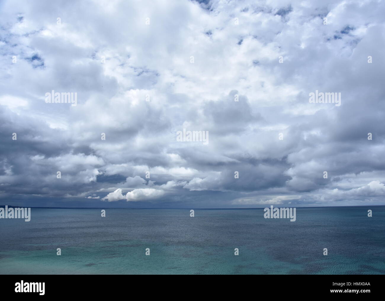Gushing sea on a cloudy day. Horizontal view of dramatic overcast sky ...