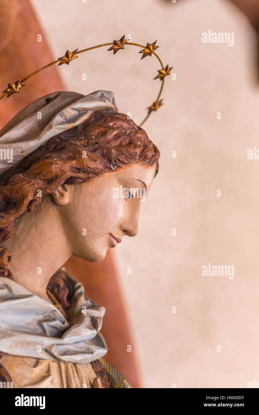 statue of The Blessed Virgin Mary Stock Photo - Alamy