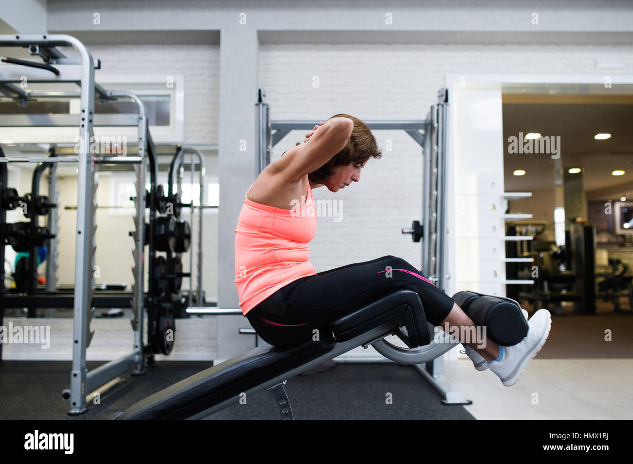 Woman crunches exercise hi-res stock photography and images - Alamy