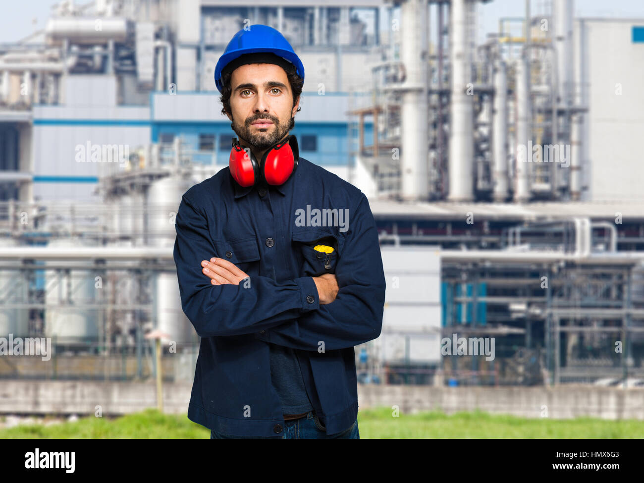 Portrait of an industrial worker in a factory Stock Photo - Alamy