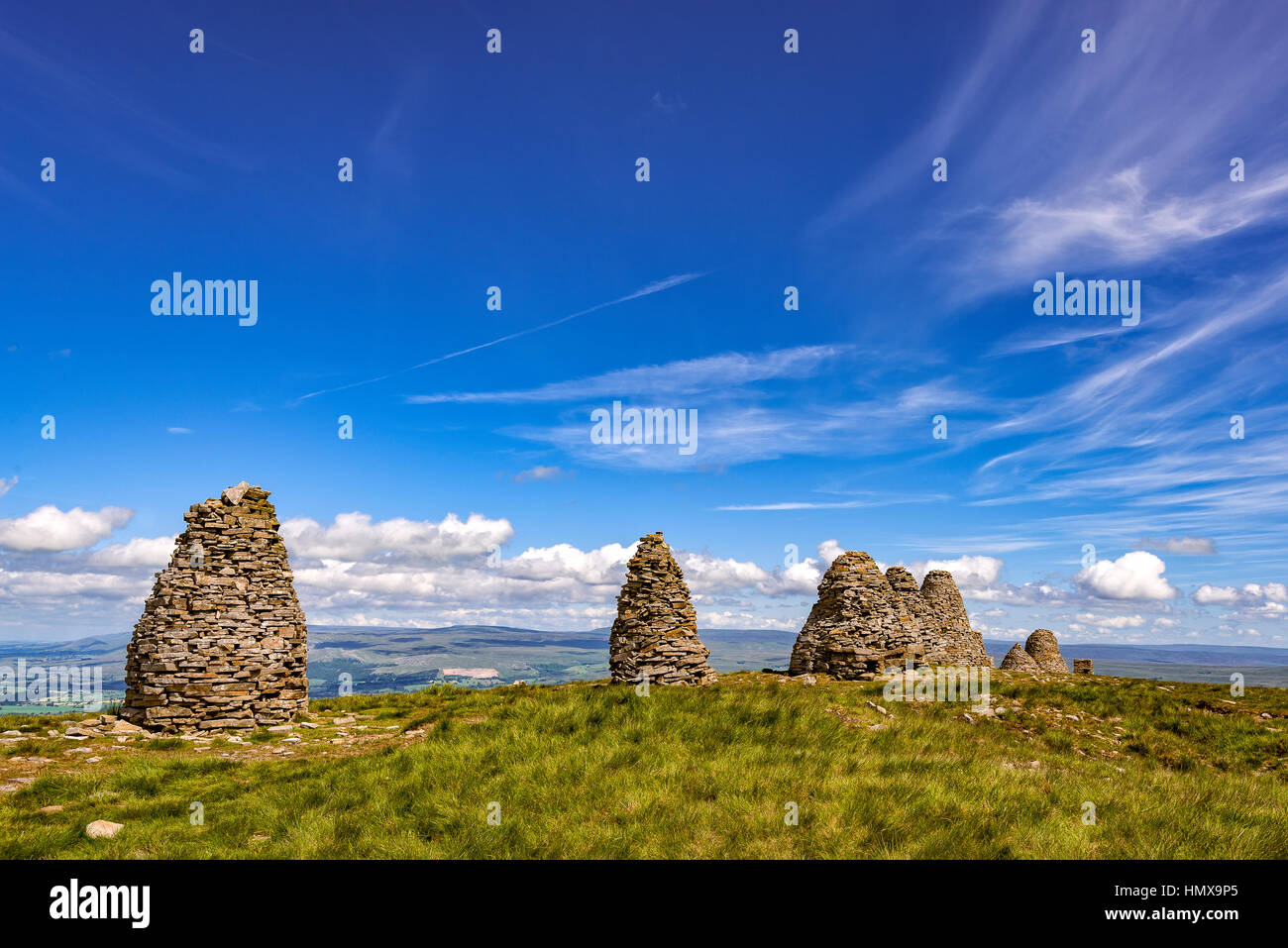 Nine Standards Rigg, Pennines, on a beautiful sunny day Stock Photo - Alamy