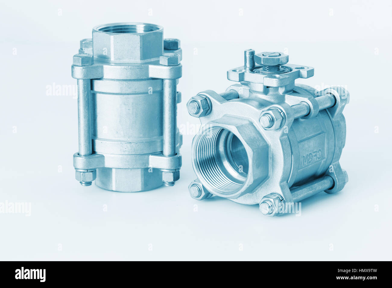 Valves and pipe fittings hi-res stock photography and images - Alamy