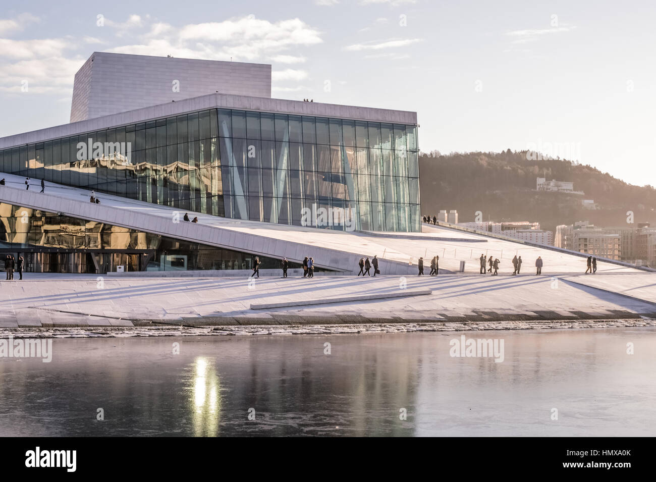 Norway opera house hi-res stock photography and images - Alamy