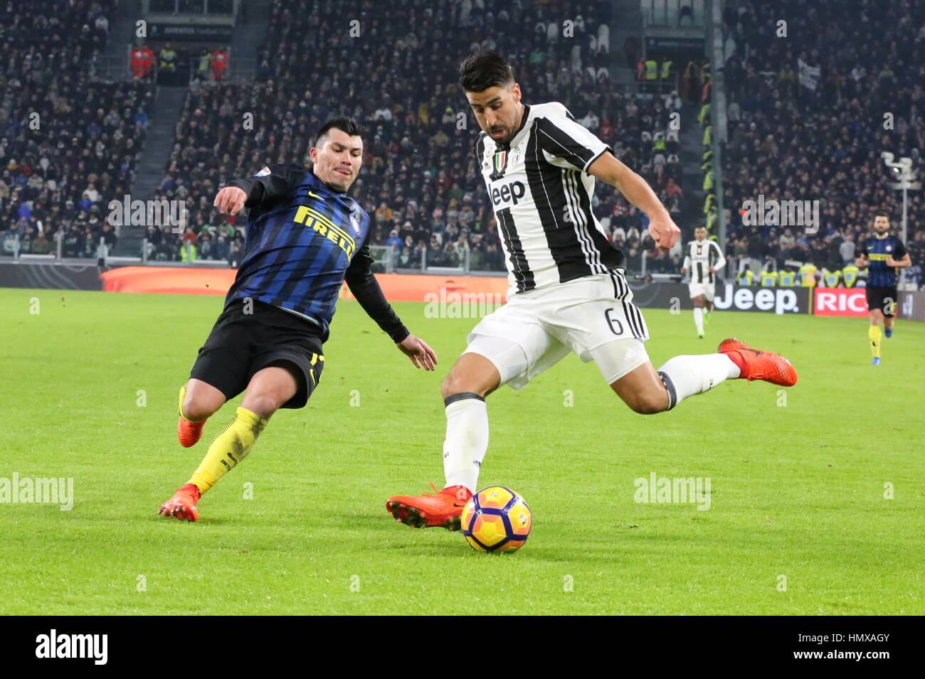 Gary medel fc inter hi-res stock photography and images - Alamy