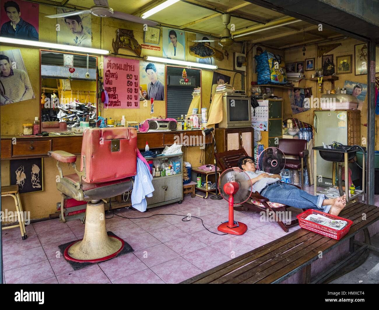 Thailand barber shop hi-res stock photography and images - Alamy