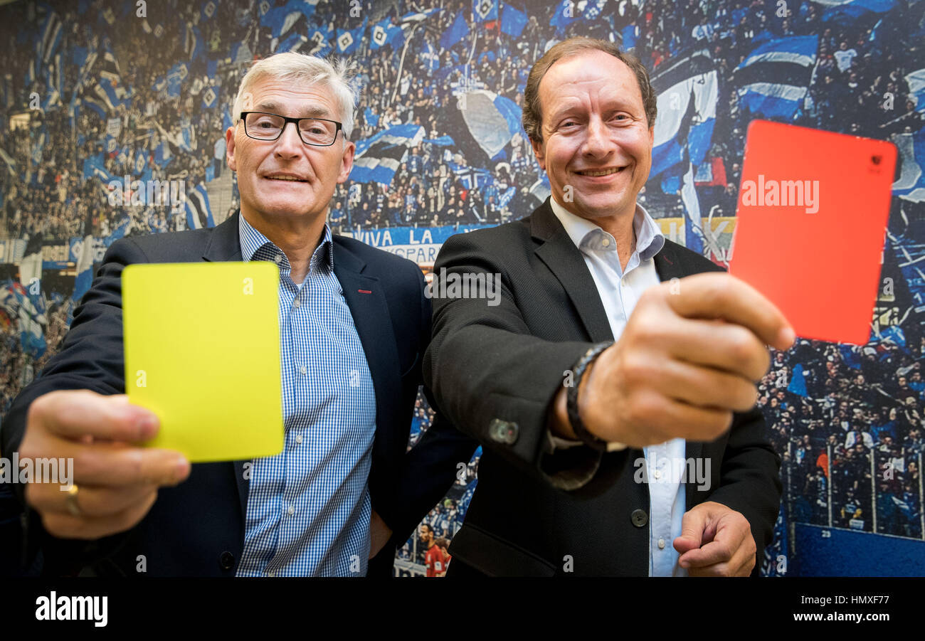 6 referees hi-res stock photography and images - Alamy