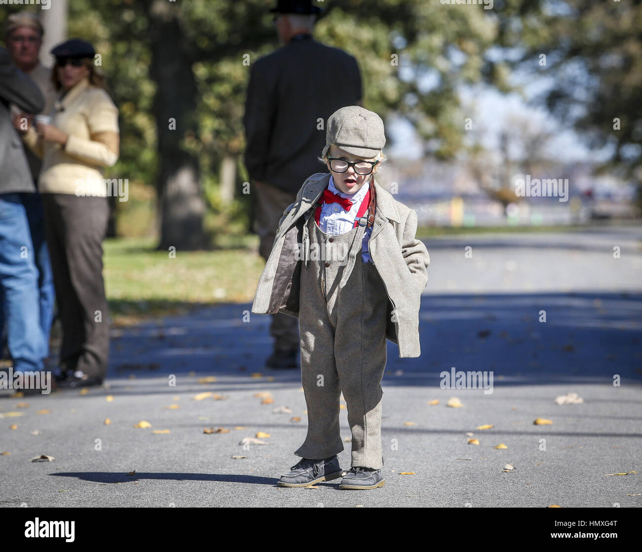 Davenport, Iowa, USA. 22nd Oct, 2016. Elijah Lovell, 5, of Davenport ...