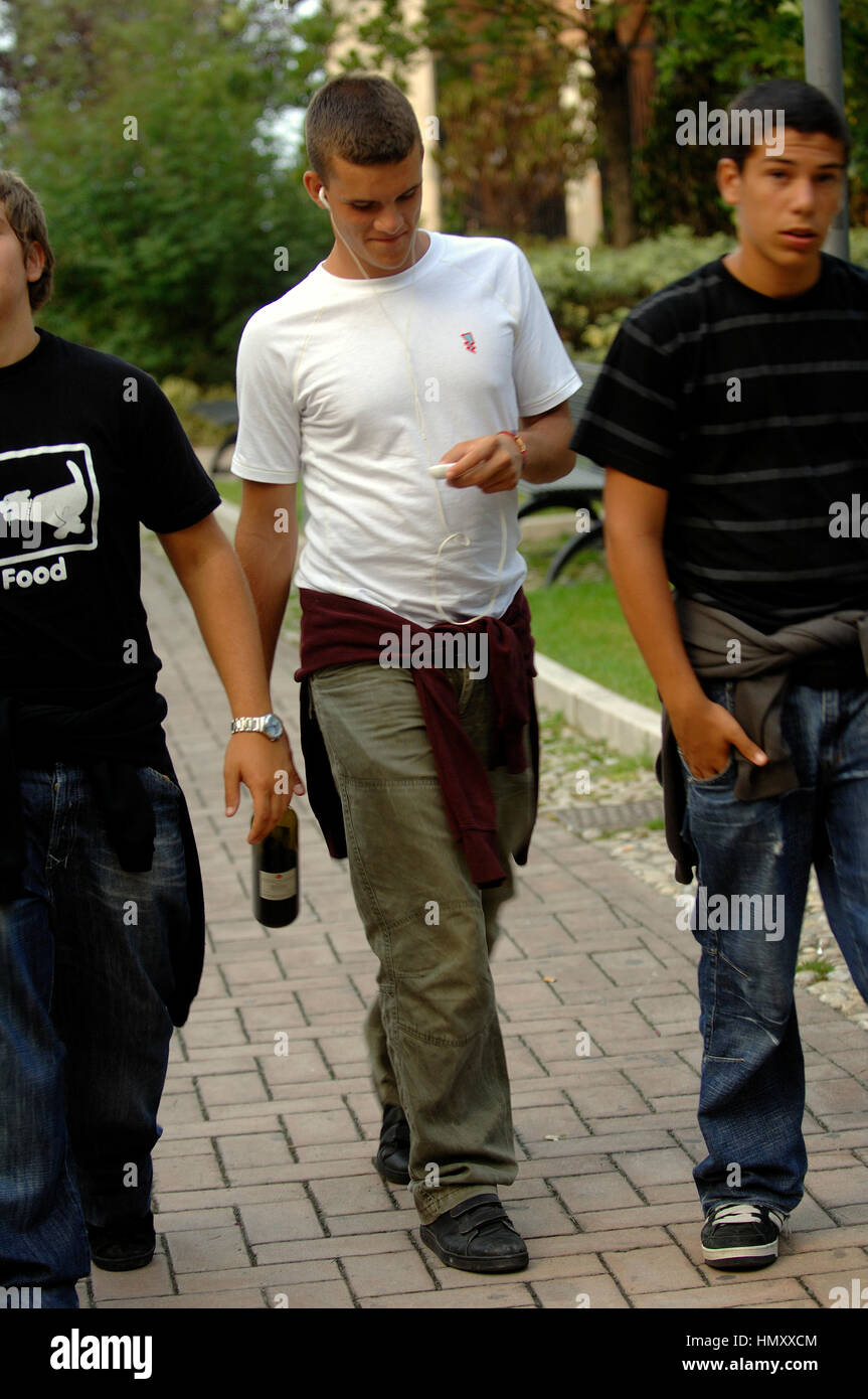 Alamy group hi-res stock photography and images - Alamy