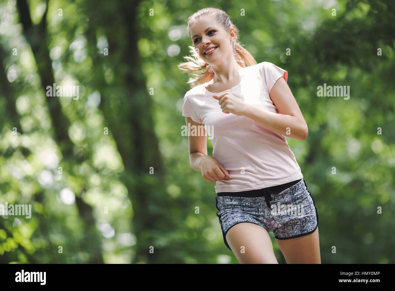 Girl staying fit hi-res stock photography and images - Alamy