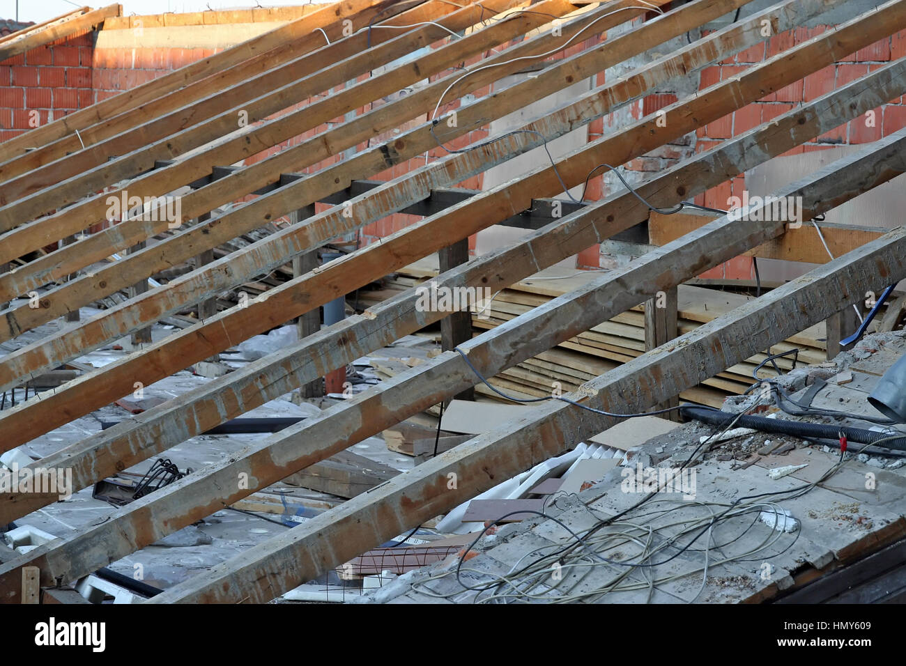Roof construction. House roof construction Stock Photo - Alamy