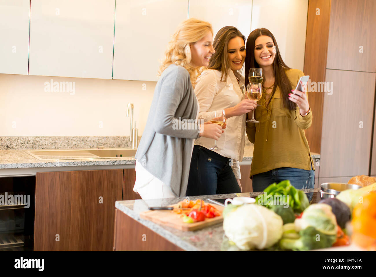 Group people toasting celebration hi-res stock photography and images ...