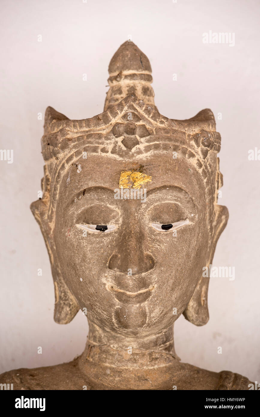 the wat Si Khom Kham in the city of Phayao in North Thailand Stock ...