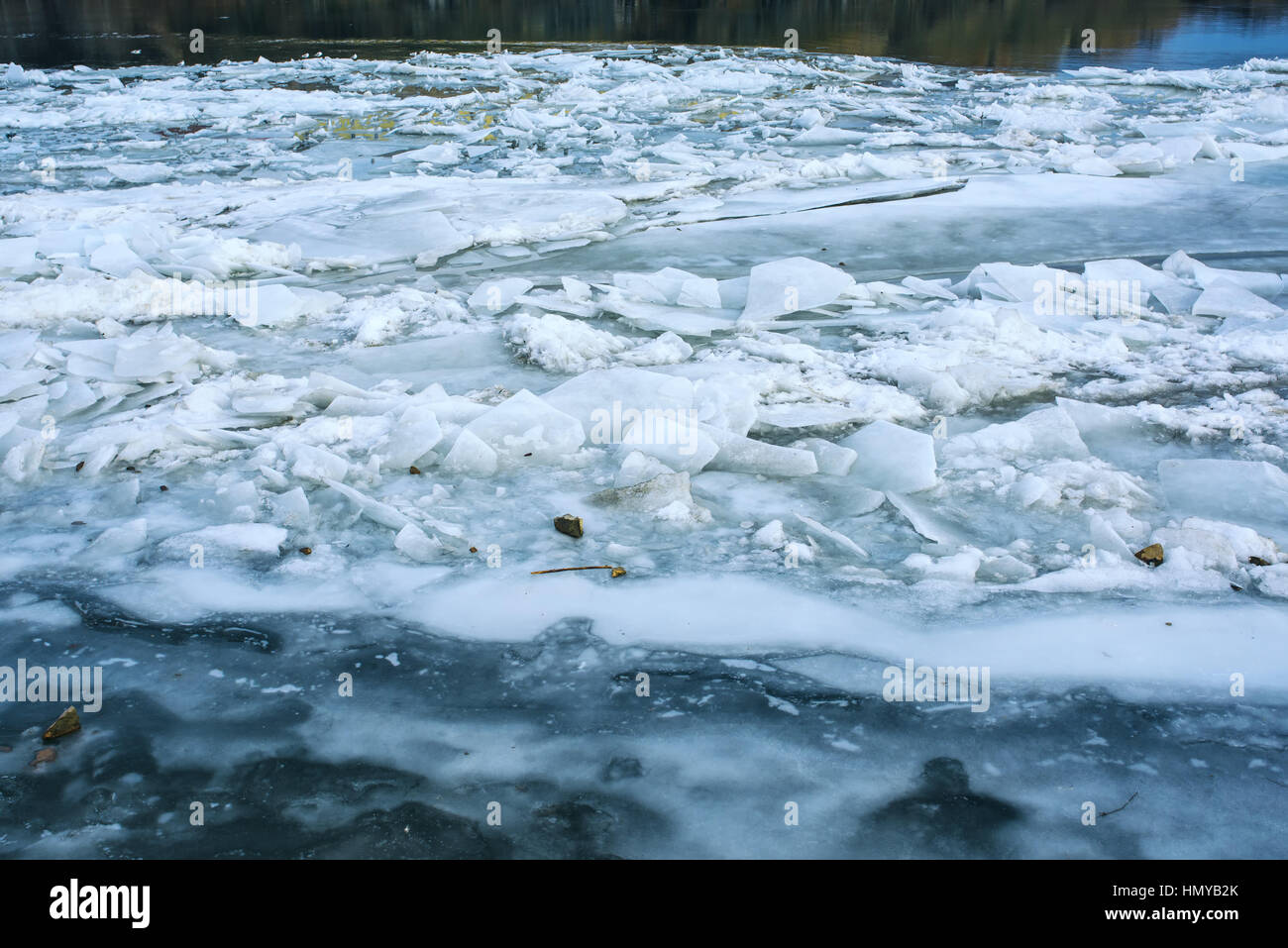 Cracked ice texture hi-res stock photography and images - Alamy