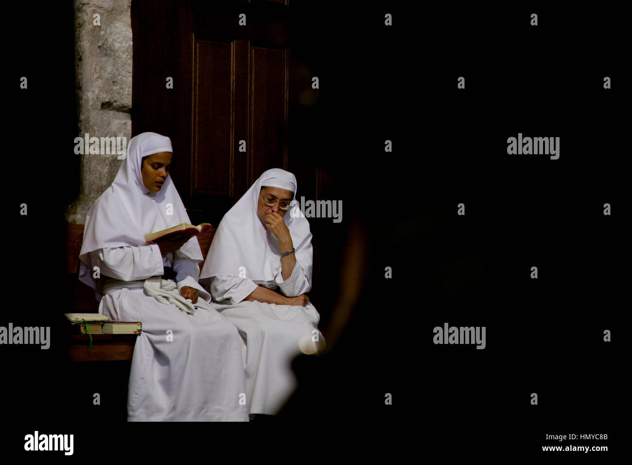 Nuns in church holy sepulchre hi-res stock photography and images - Alamy