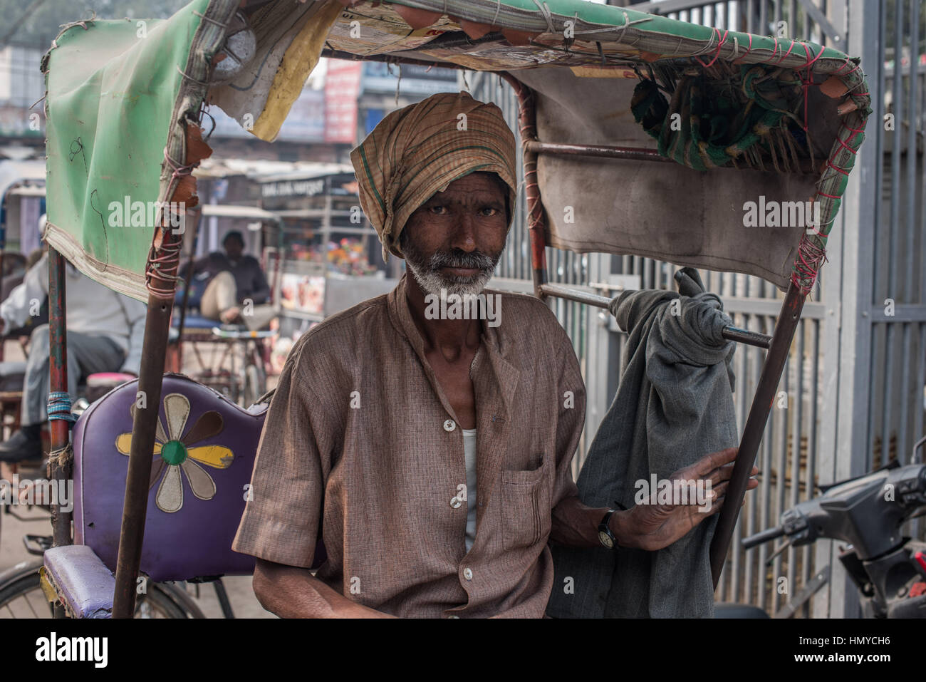 Indian Rickshaw owner, Agra Stock Photo - Alamy