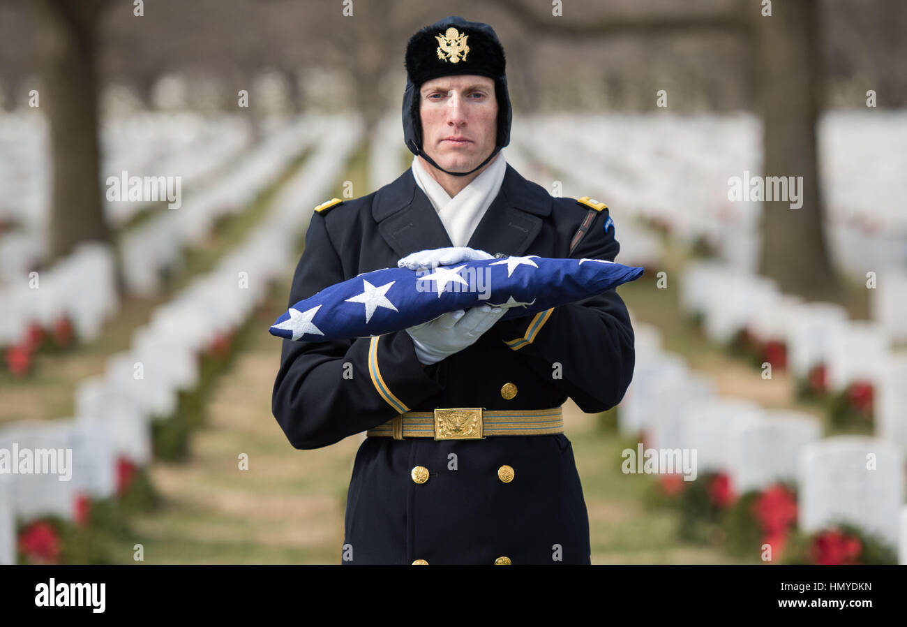 Old Guard Commander Andrew DaRonco conducts his last full military ...