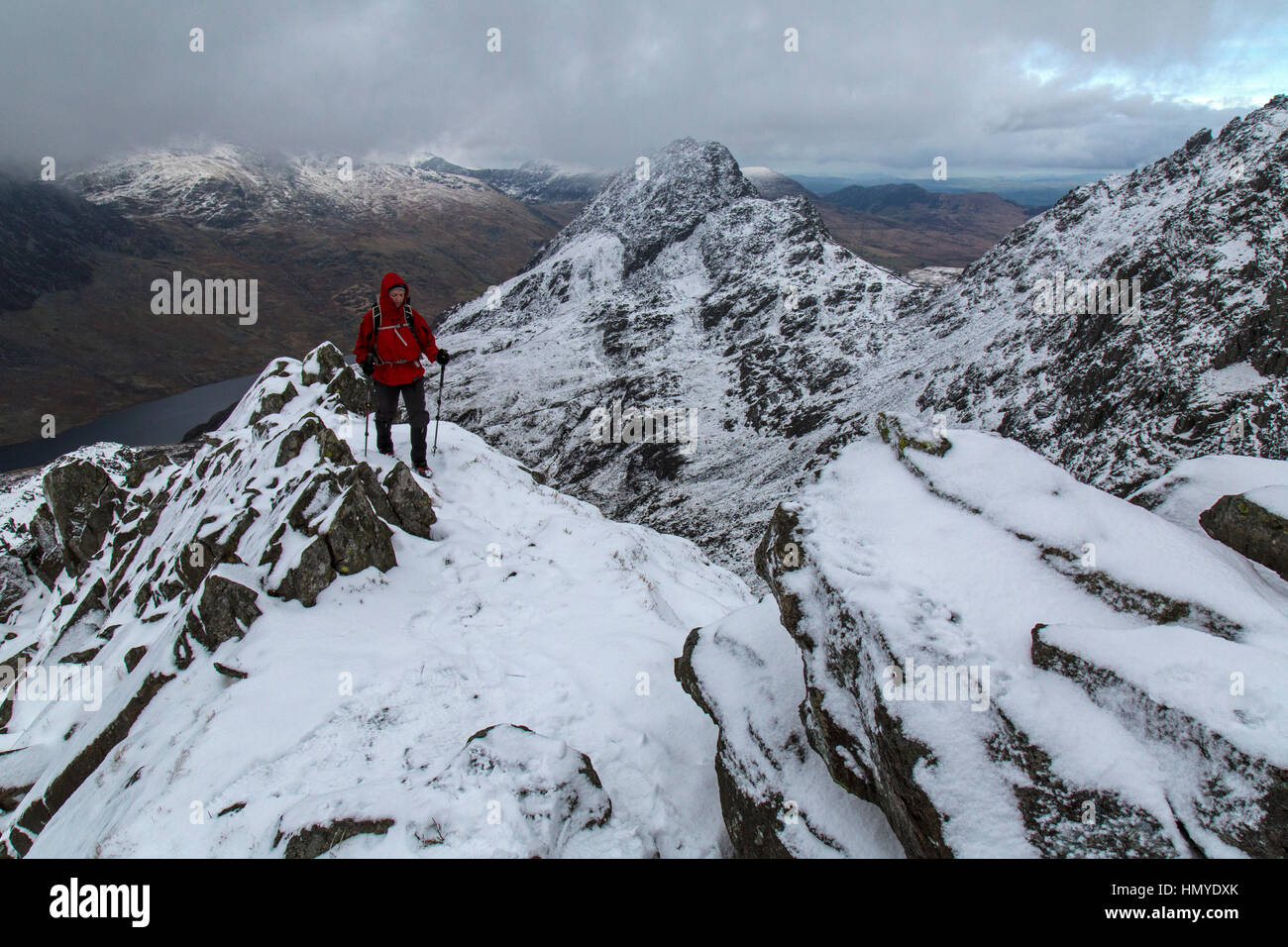 Female walker mountains hi-res stock photography and images - Alamy