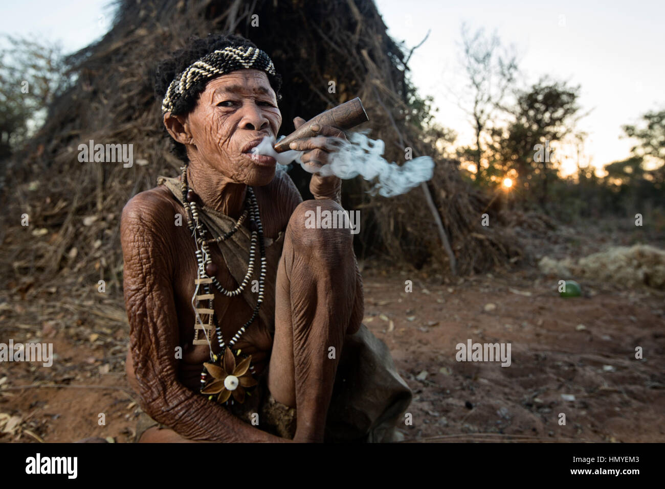 Woman smoking a pipe hi-res stock photography and images - Alamy