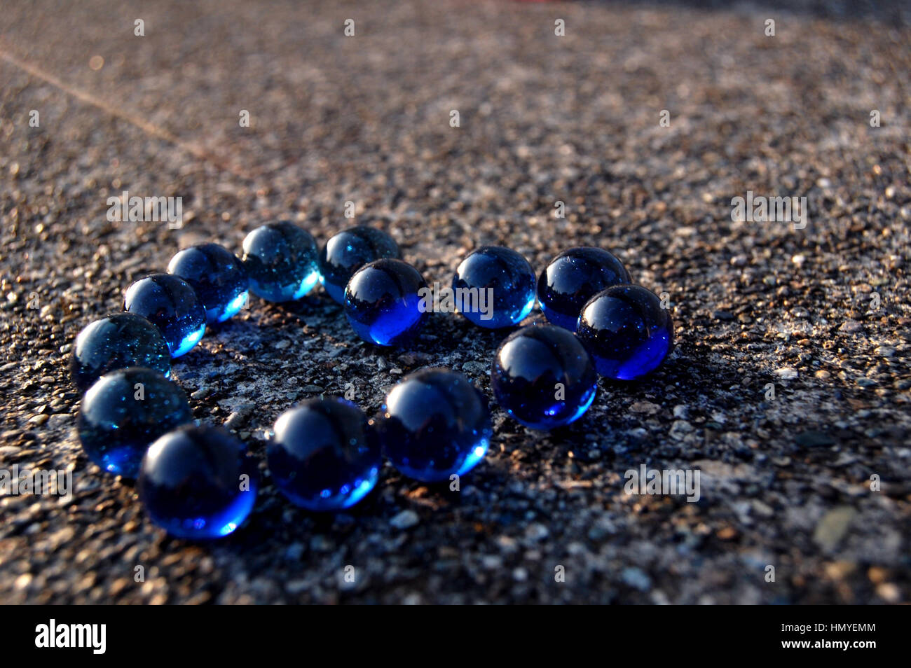 Glass marbles texture hi-res stock photography and images - Alamy
