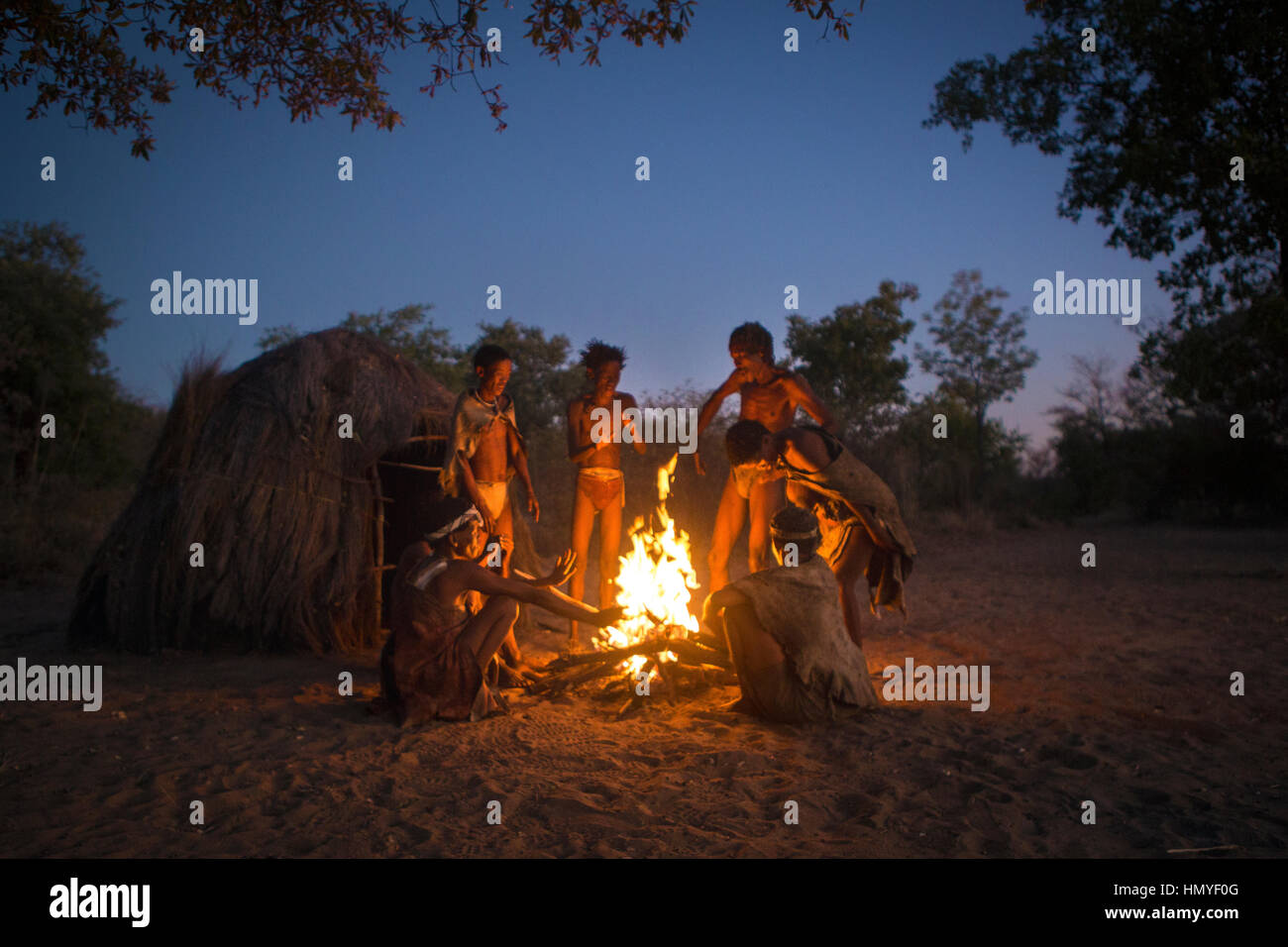 Family group of bushmen hi-res stock photography and images - Alamy
