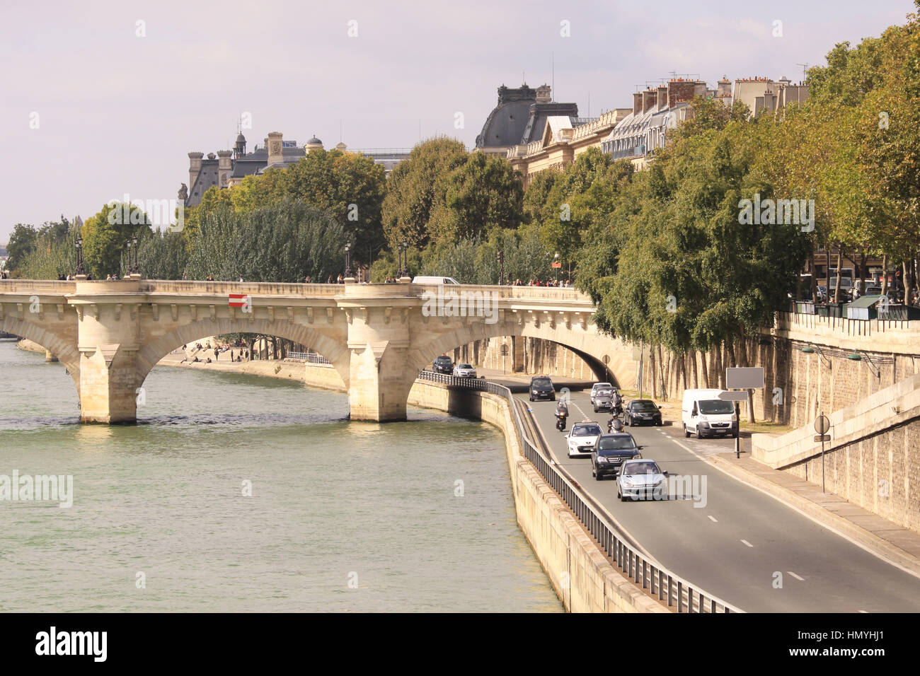 Pont Royal Bridge over River Seine in Paris Stock Photo - Alamy