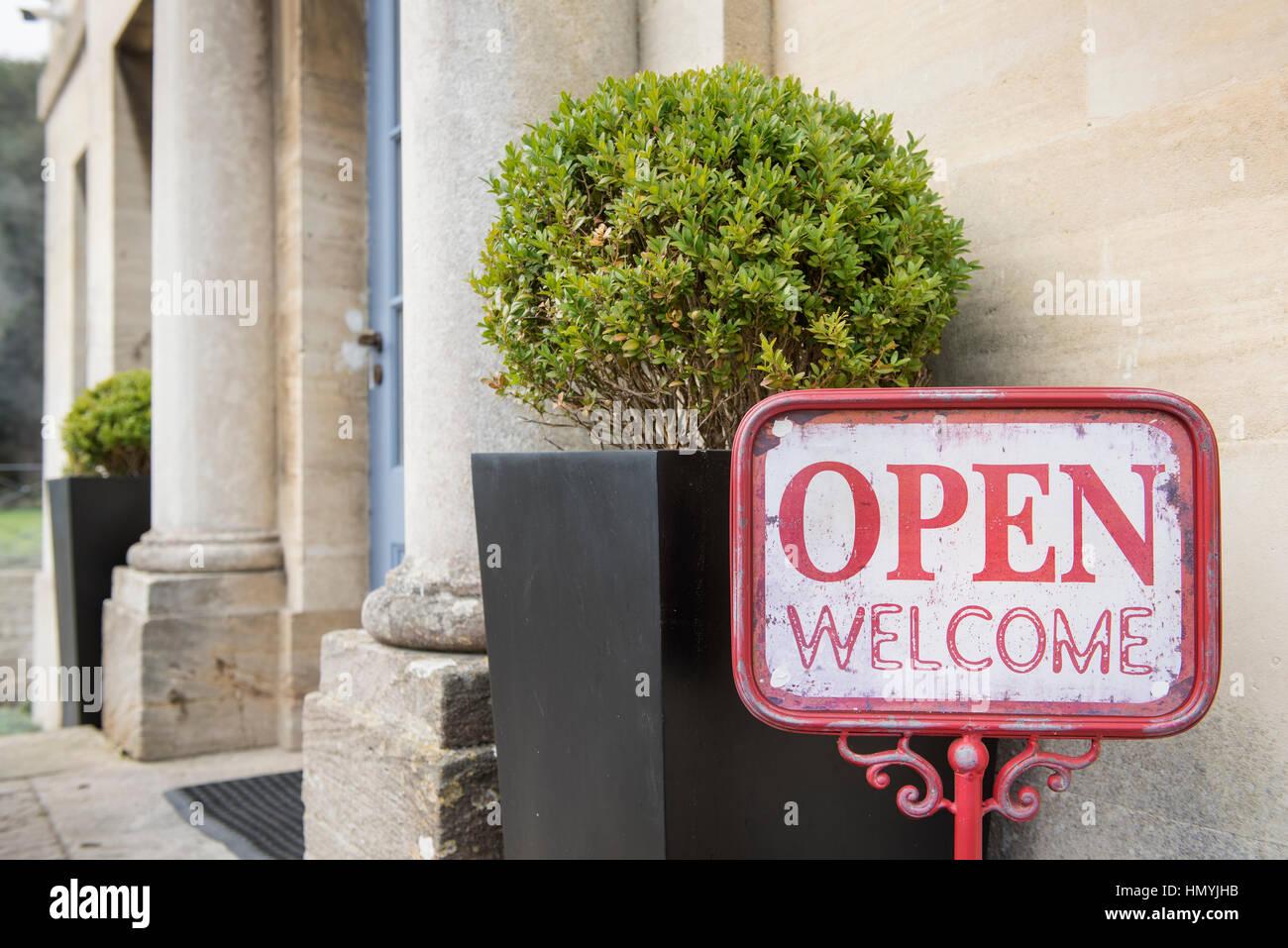 Hotel Welcome Sign High Resolution Stock Photography and Images - Alamy