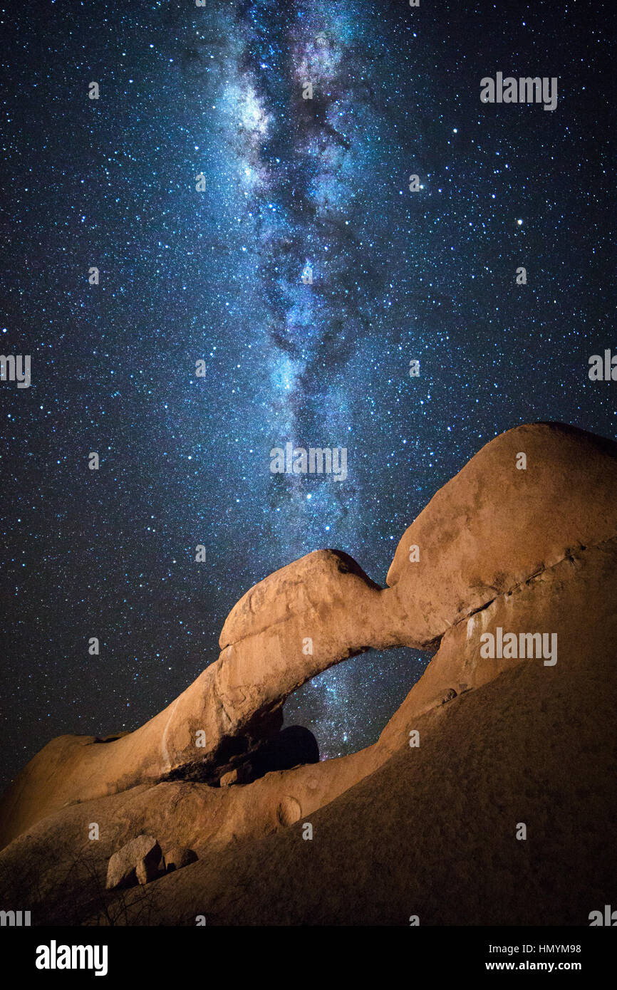 Details of the Spitzkoppe Nature Reserve under the milky way, Namibia ...