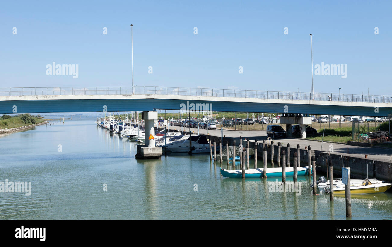 Stern bridge hi-res stock photography and images - Alamy