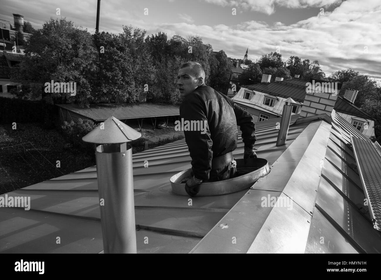 Cold weather neighborhood Black and White Stock Photos & Images - Alamy