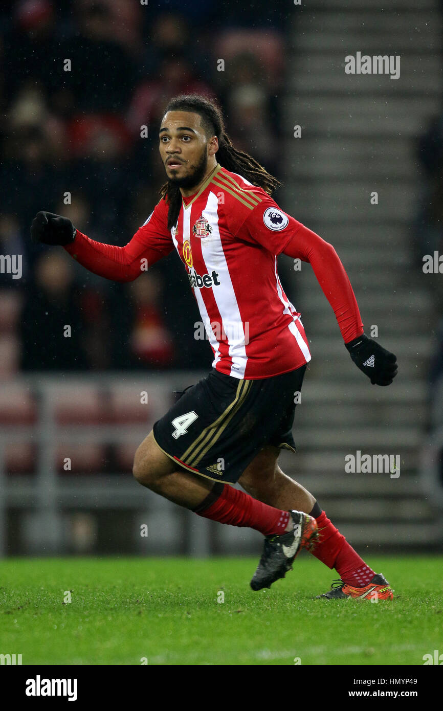 Sunderland's Jason Denayer Stock Photo - Alamy