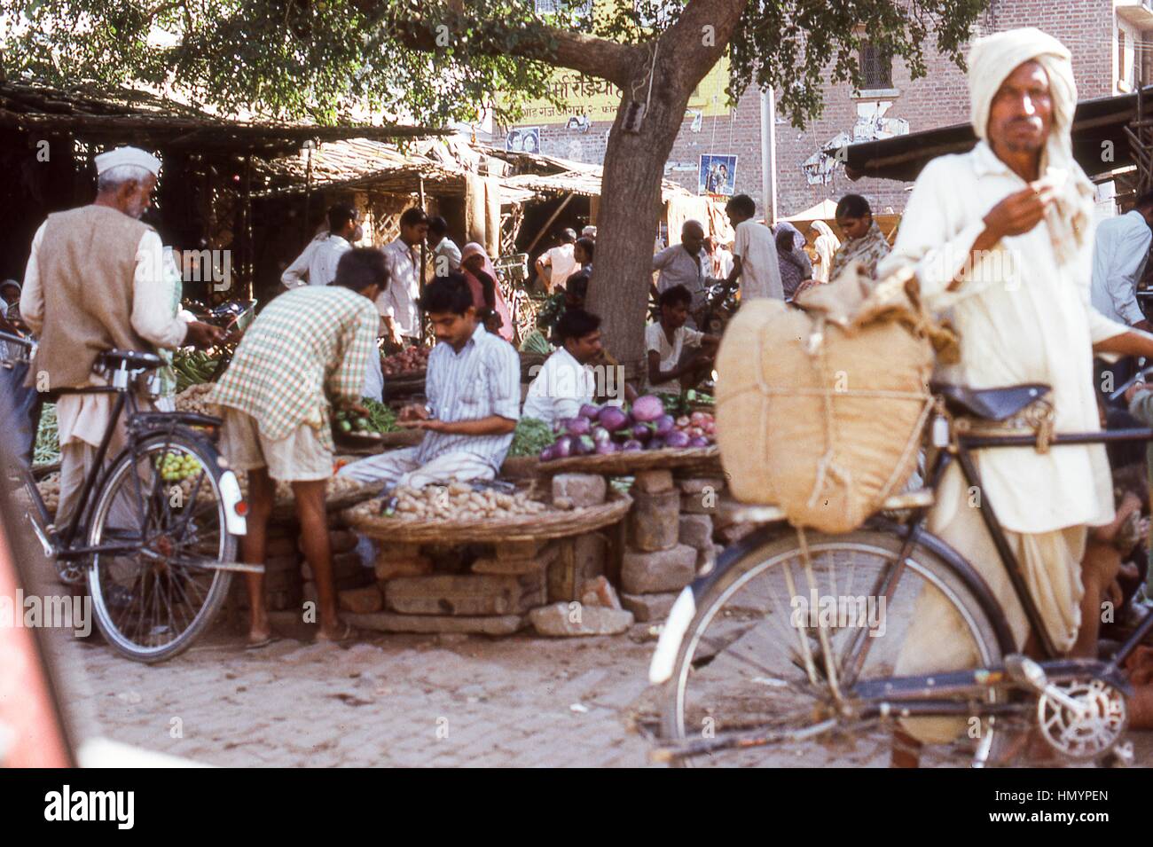 Sadar bazaar agra hi-res stock photography and images - Alamy