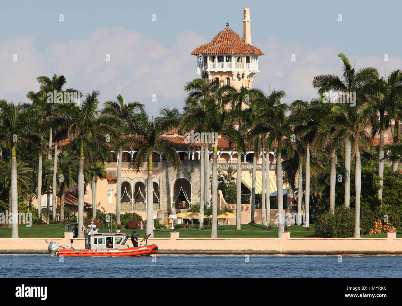 A US Coast Guard 25-Foot Defender Class Boat patrols the intracoastal ...