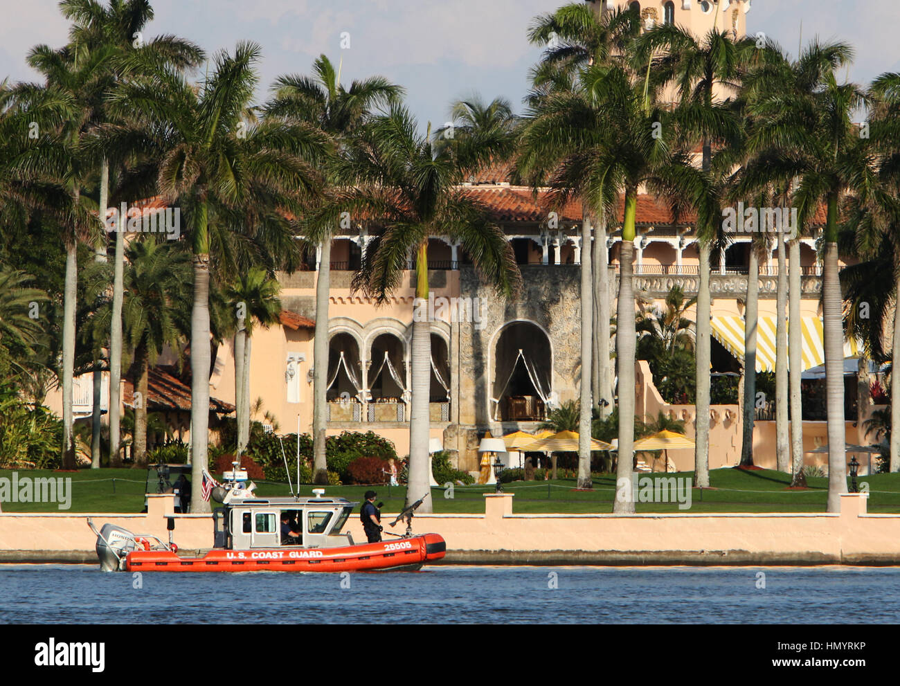 A US Coast Guard 25-Foot Defender Class Boat patrols the intracoastal ...