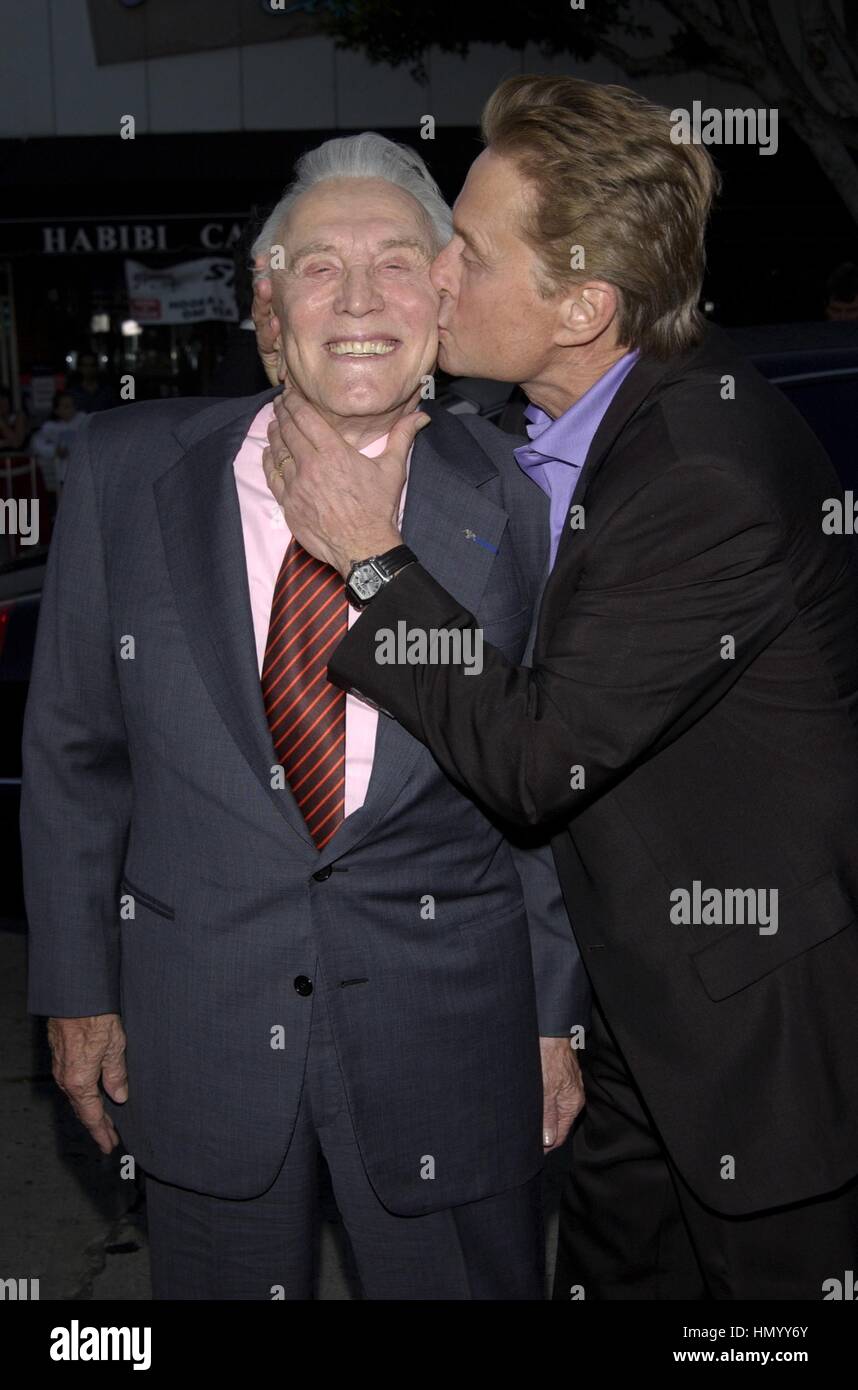 Father & son actors KIRK DOUGLAS & MICHAEL DOUGLAS at the Los Angeles ...