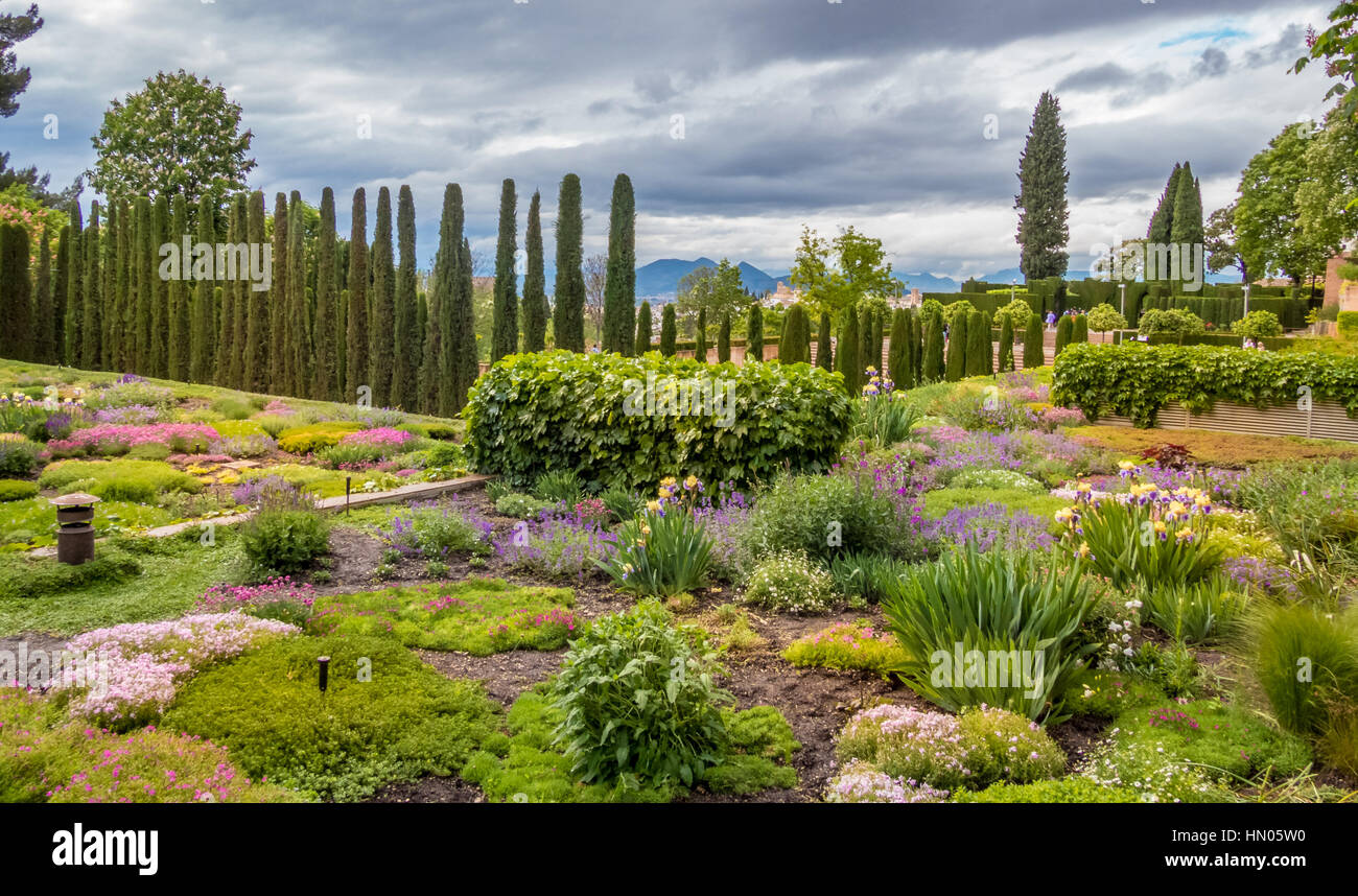 Alhambra gardens hi-res stock photography and images - Alamy