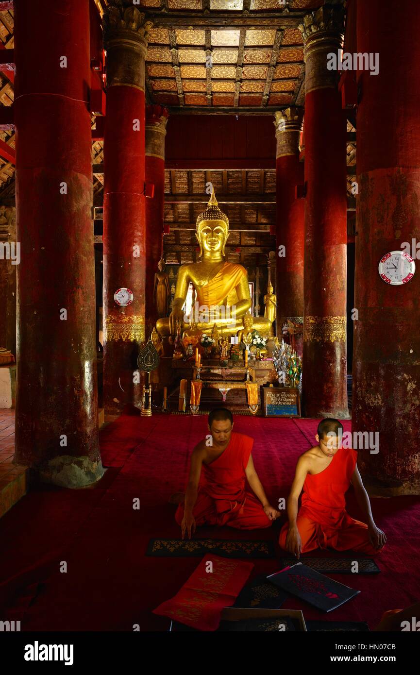Image of the novice and the buddha hi-res stock photography and images ...