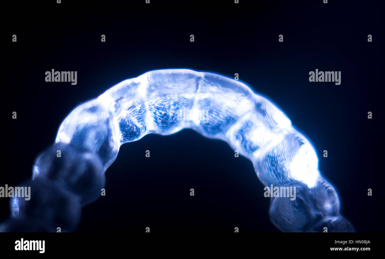 Invisible orthodontics cosmetic brackets tooth aligners plastic braces ...