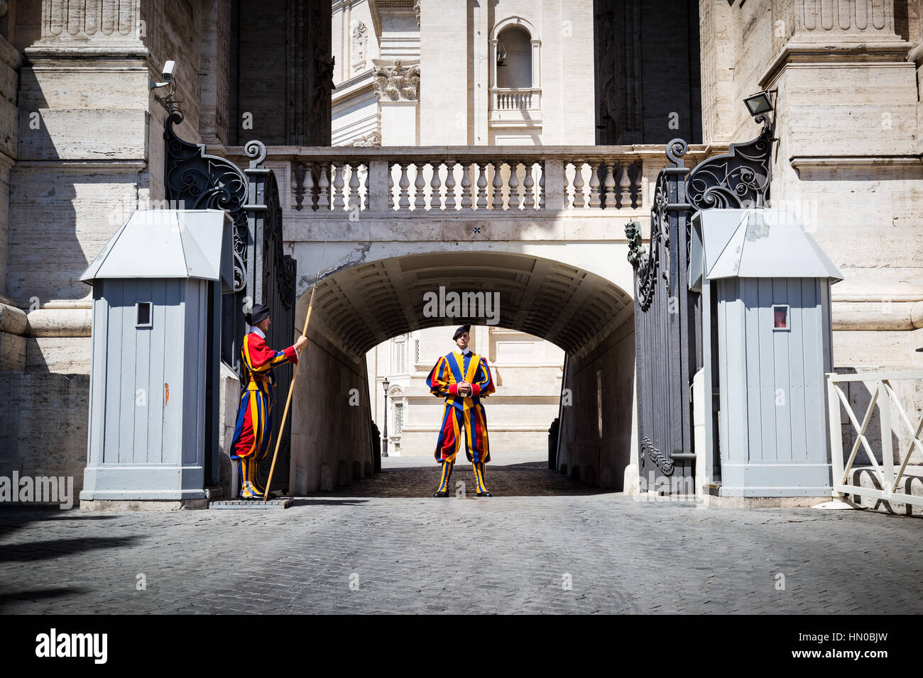 Gate guards hi-res stock photography and images - Alamy