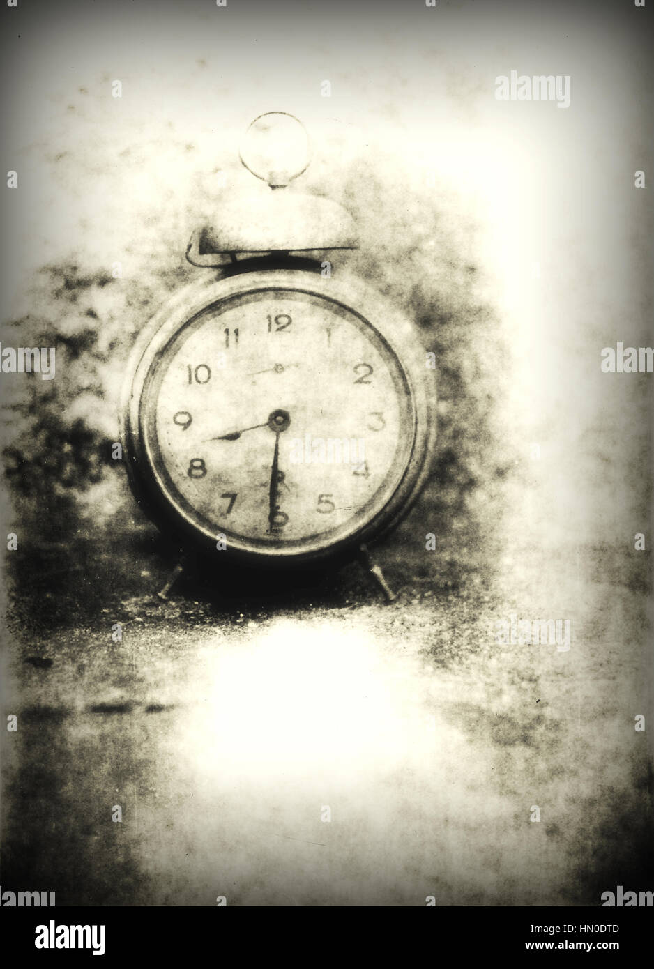 Dust clock hi-res stock photography and images - Alamy